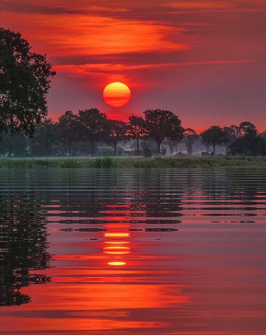 Ruby Sunset #BeautifulNature #NaturePhotography… | FacultyPlus